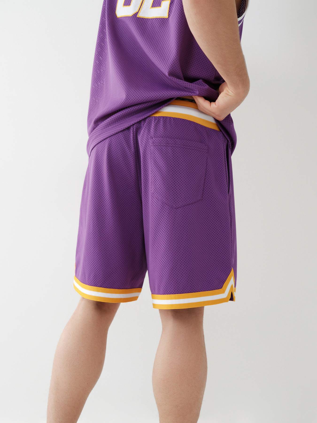 MESH LOGO SHORT