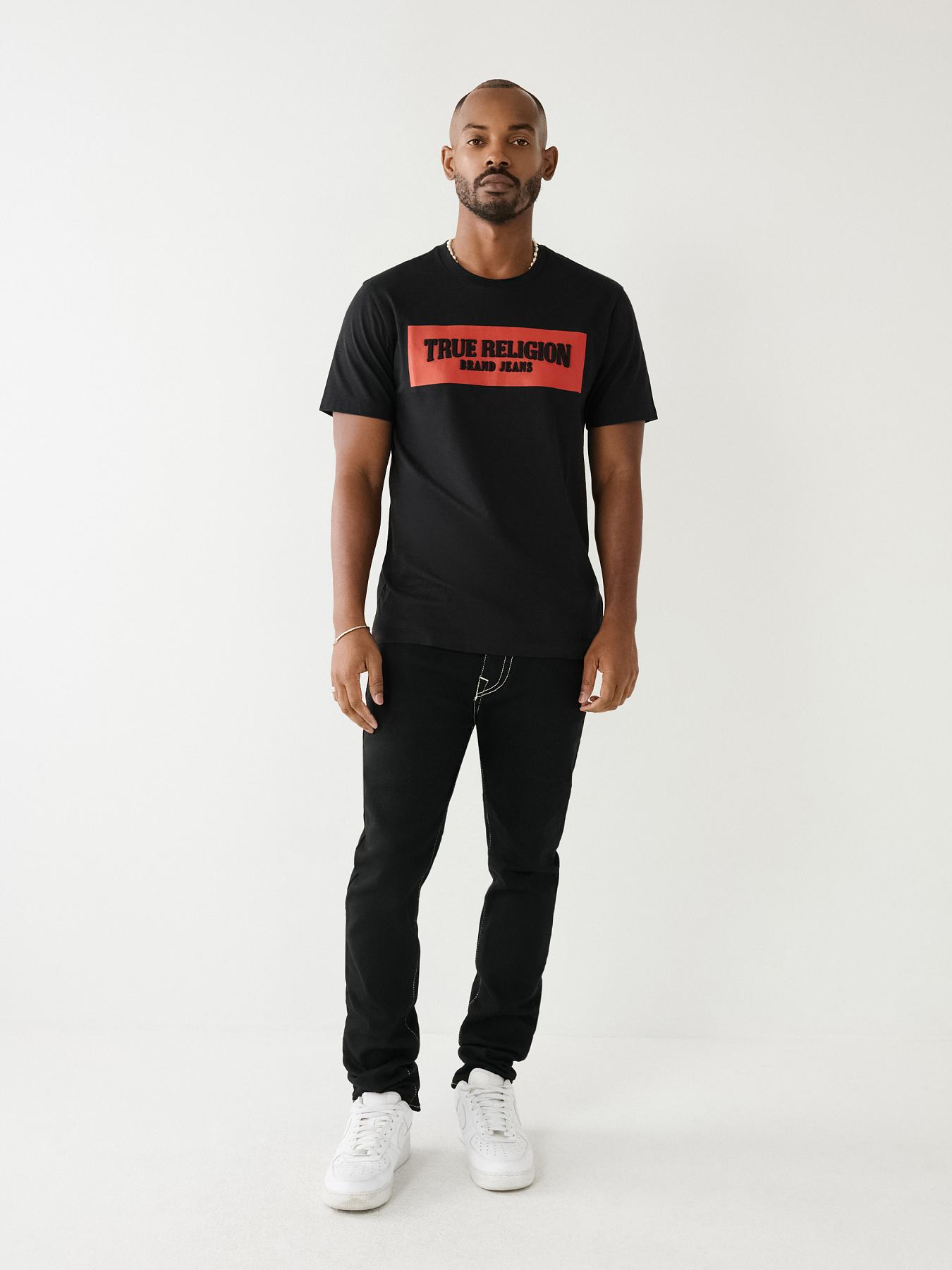 EMBOSSED ARCH LOGO TEE | True Religion