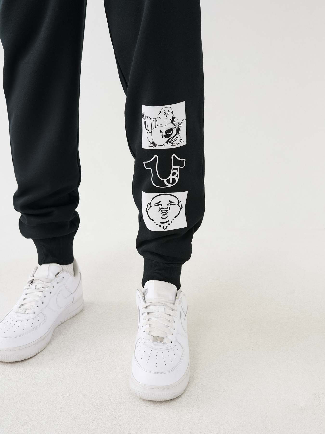 LOGO JOGGER - Black | True Religion