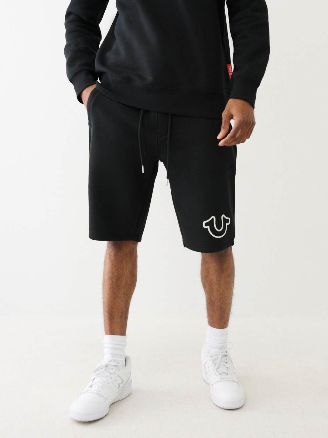 EMBROIDERED HORSESHOE SWEAT SHORT