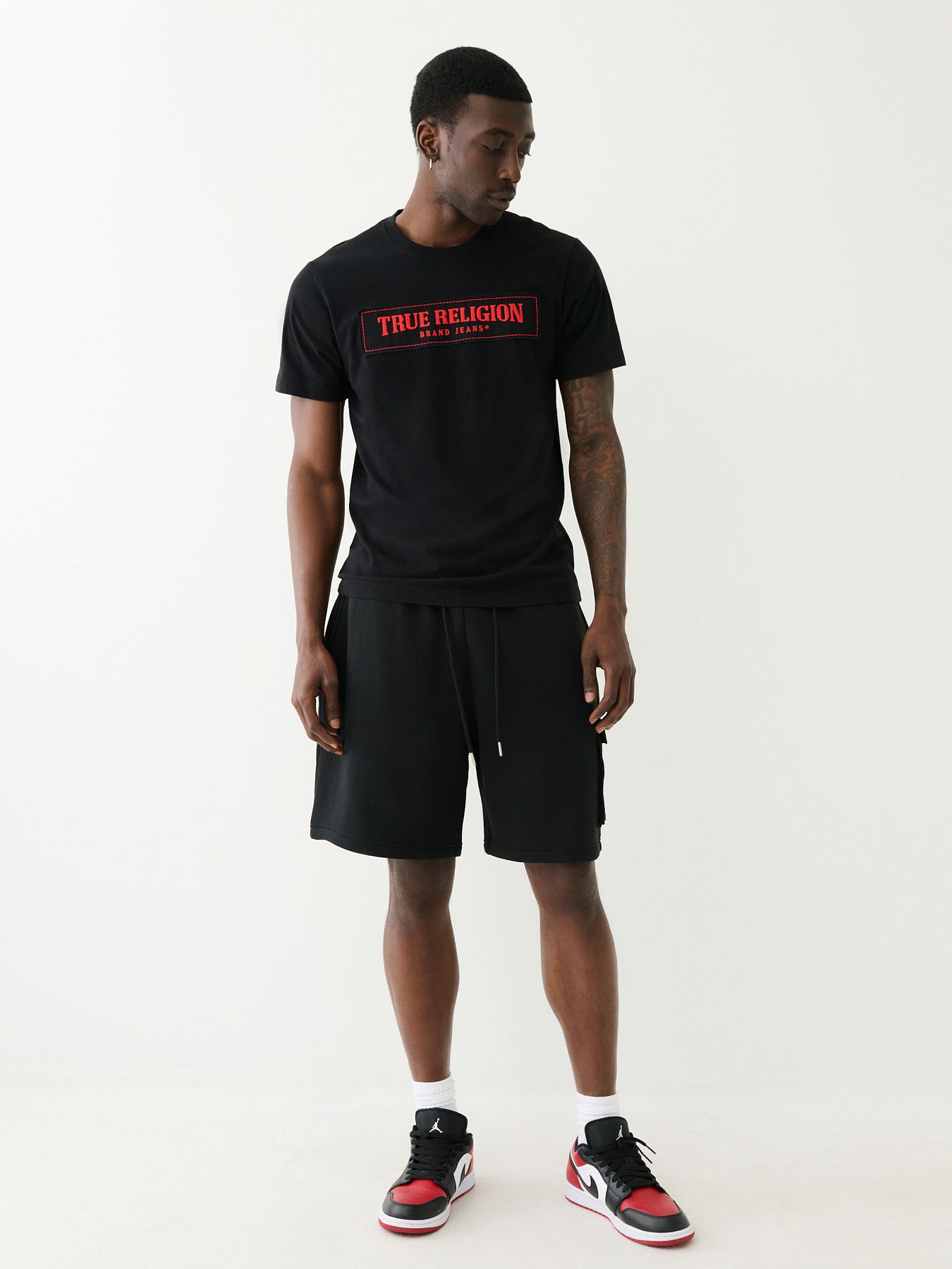 EMBROIDERED LOGO CARGO SWEAT SHORT