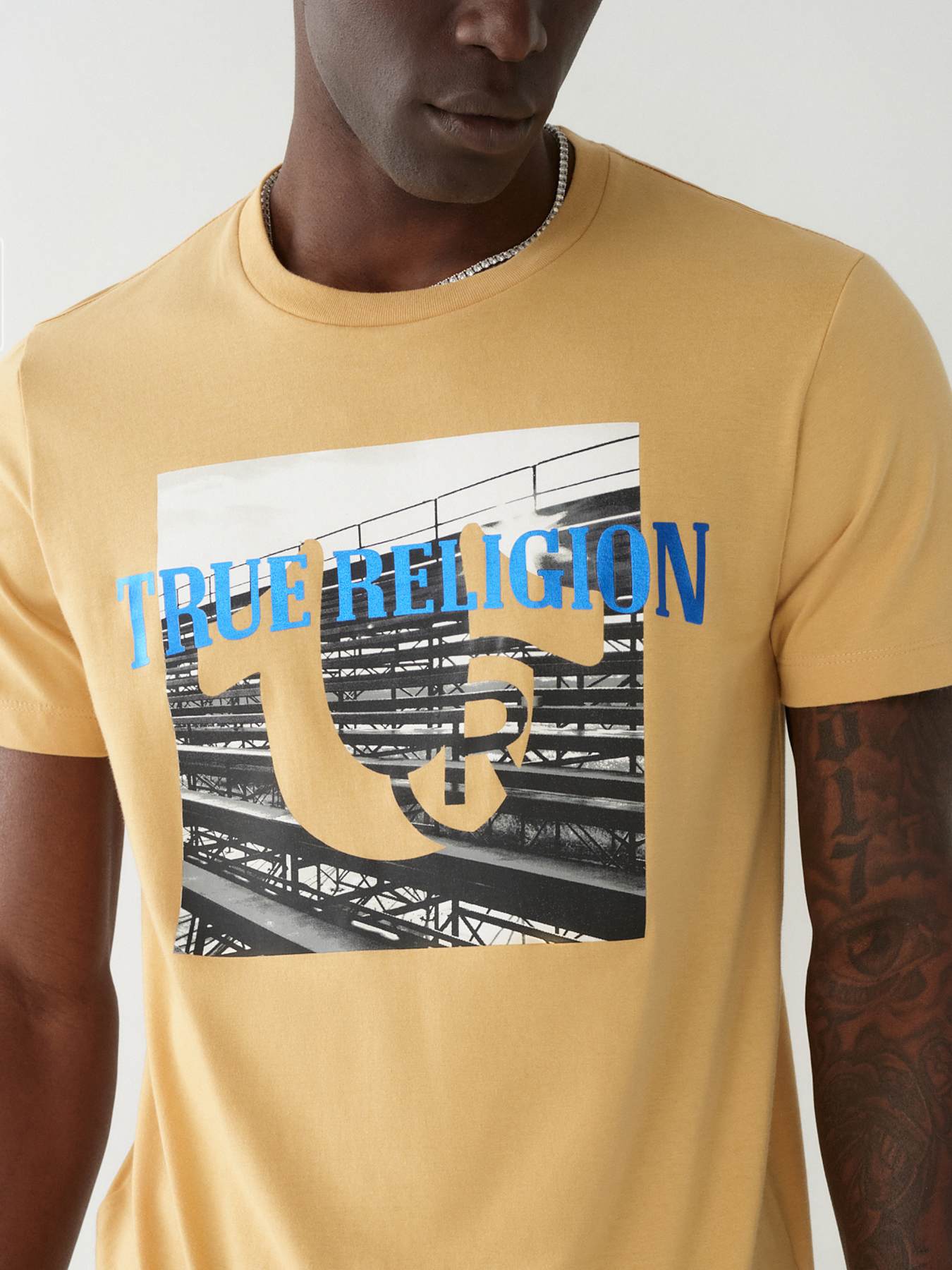 TRUE GRAPHIC TEE