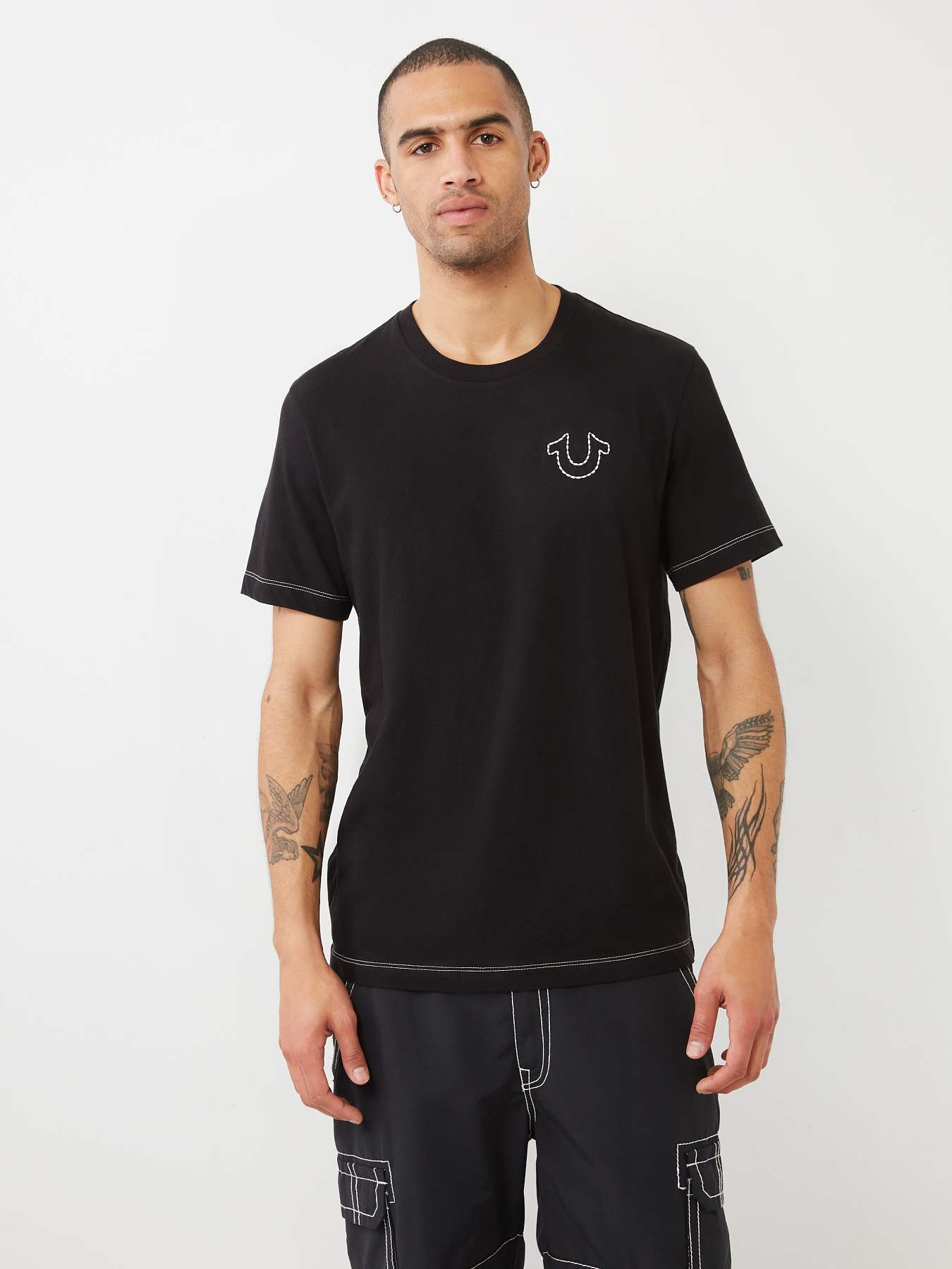 BIG T HORSESHOE TEE - Black | True Religion