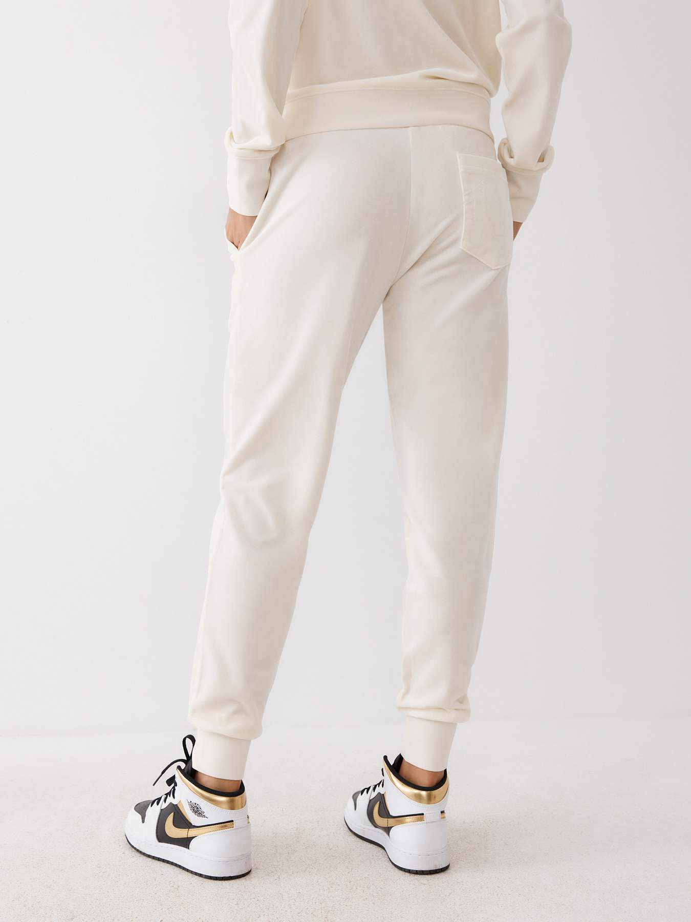 VELOUR LOGO JOGGER - Winter White | True Religion