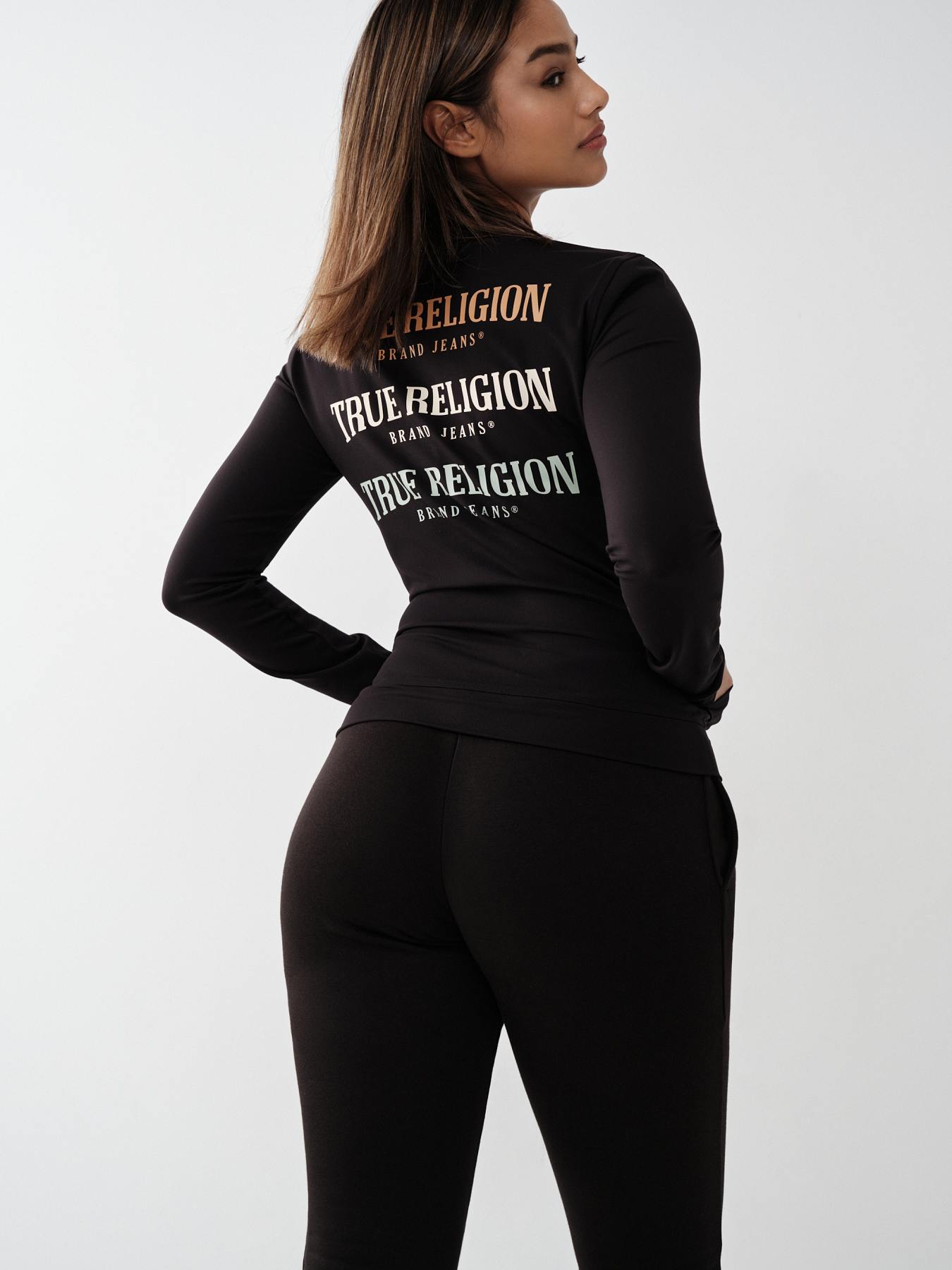 PERFORMANCE ZIP SWEATSHIRT