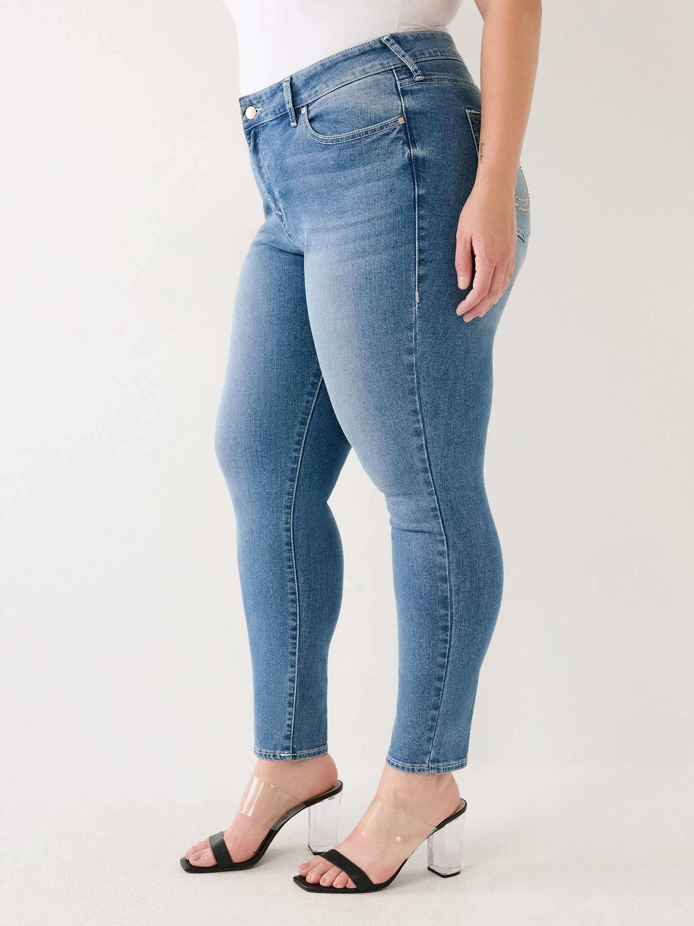 PLUS JENNIE MID RISE CURVY SKINNY JEAN