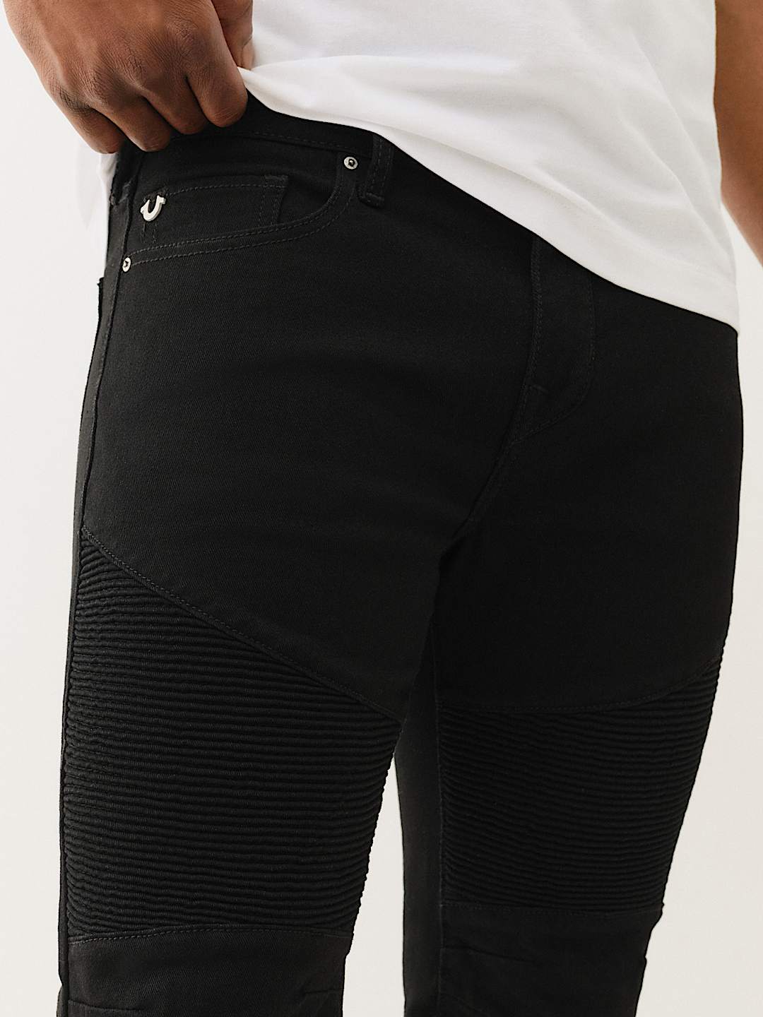 ROCCO MOTO SHORT - 2SB Body Rinse Black | True Religion