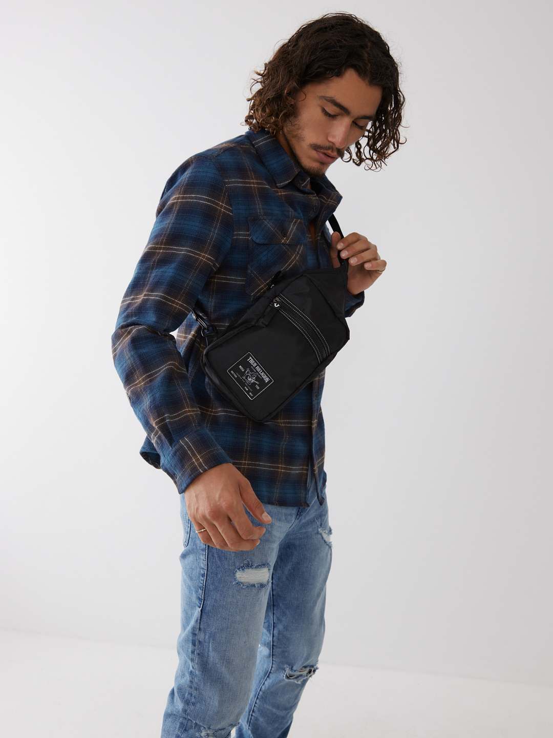 LOGO PATCH SLING BAG