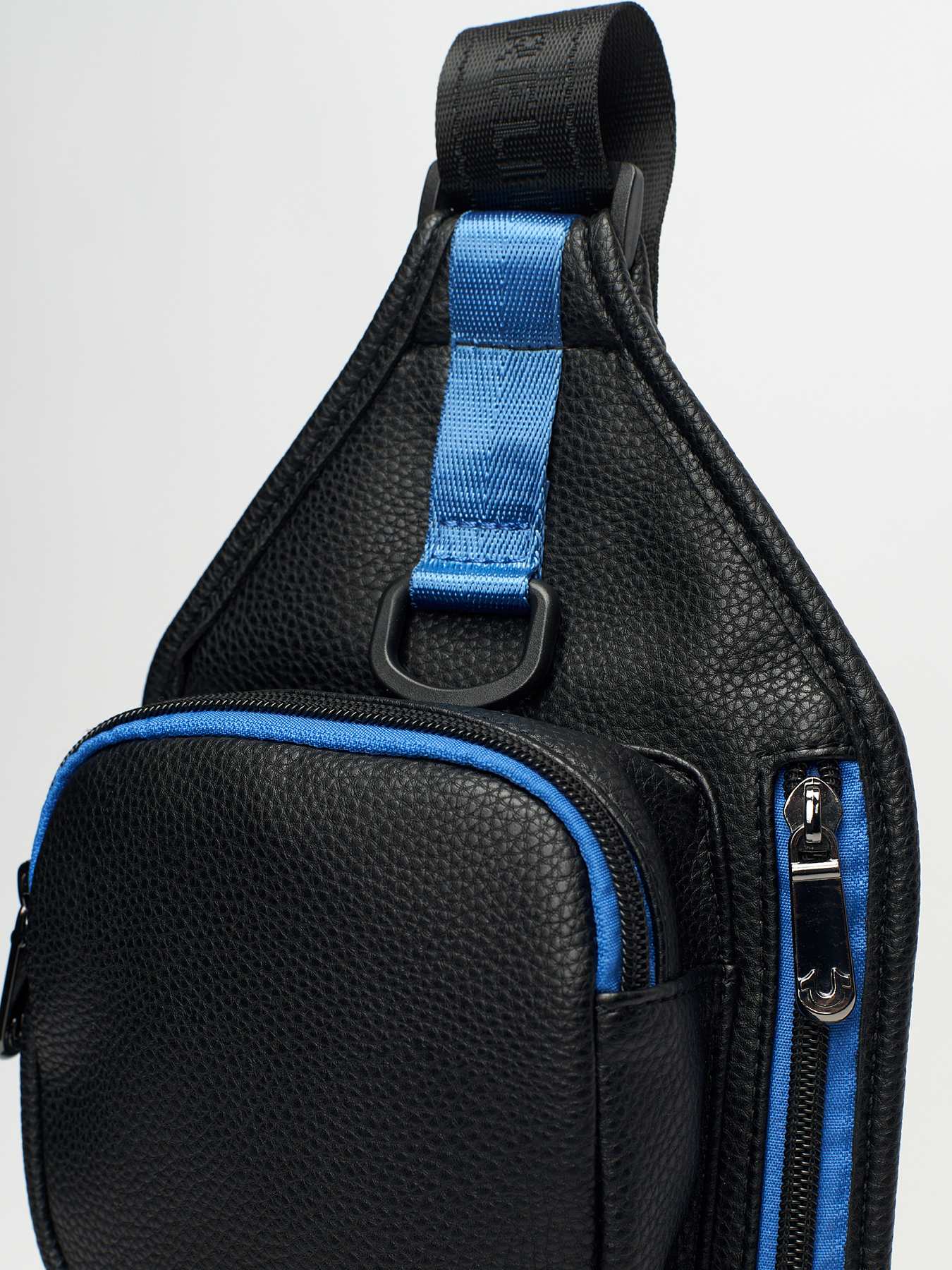 MODULAR SLING BAG - Black/Black | True Religion