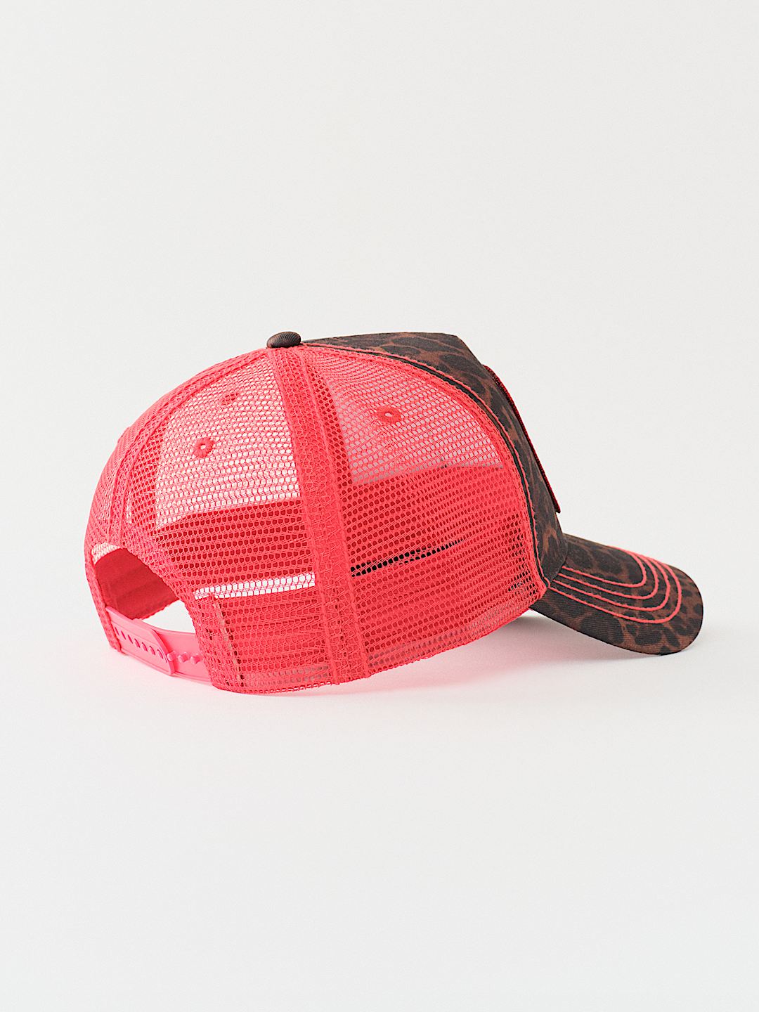 LOGO PATCH LEOPARD TRUCKER HAT - CHEETAH | True Religion